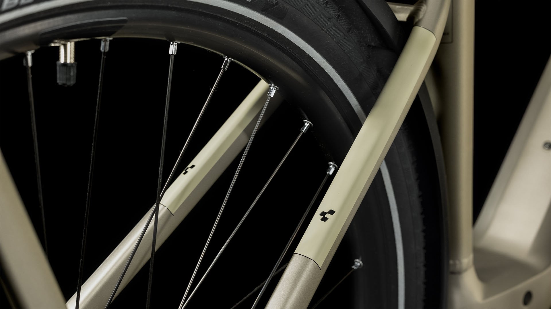 Cube Kathmandu Hybrid Pro 750 Electric Bike in Flash Stone - The ...