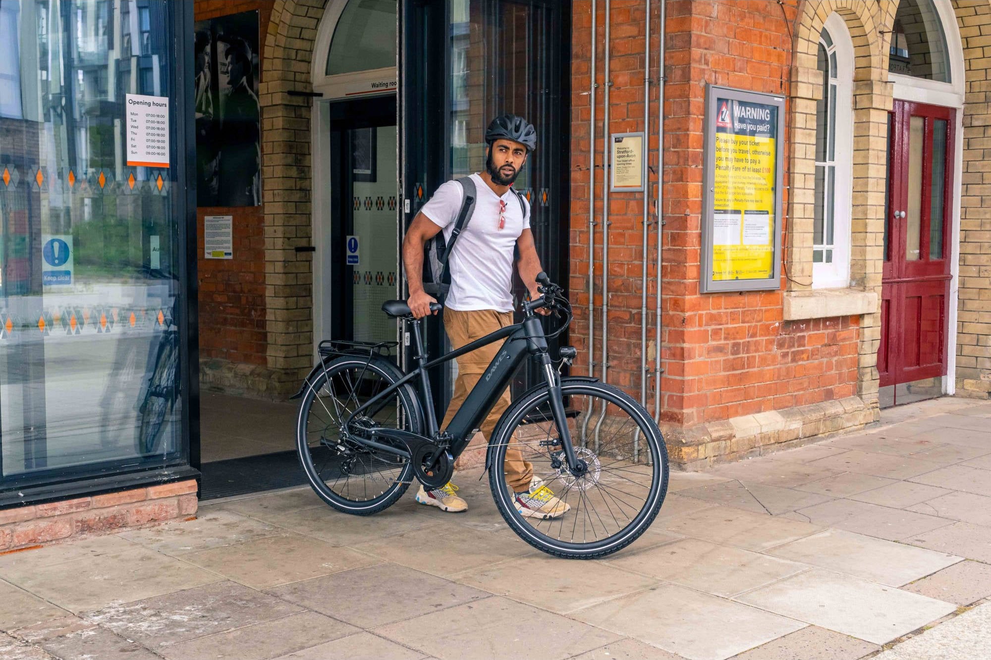 2025 Dawes Spire 1.0 Crossbar Electric Bike With Hub Motor In Black